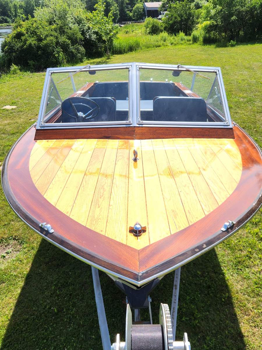 1965 22ft Chris Craft Sea Skiff - Sirens Boat Works